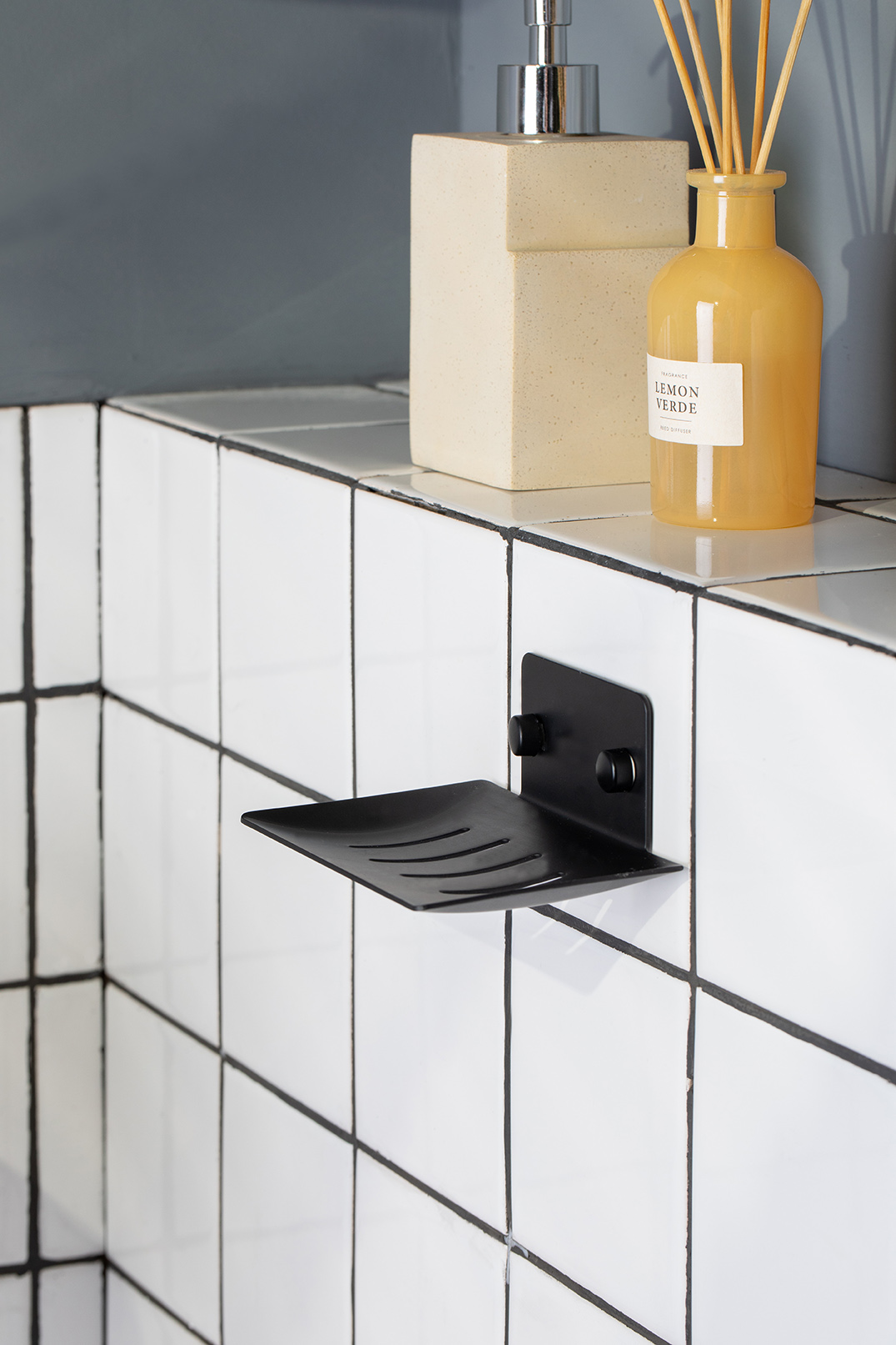 จานวางสบู่สแตนเลส MATT BLACK - CharnPaiboon